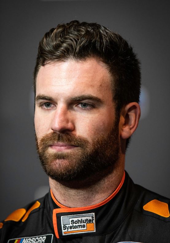 Corey LaJoie to fill in for Chase Elliott at Gateway - The Racing Experts