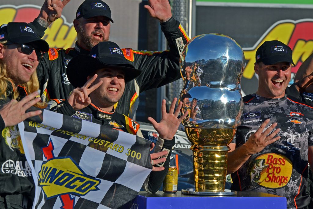 Noah Gragson nets 12th career Xfinity Series win at Texas - The Racing Experts