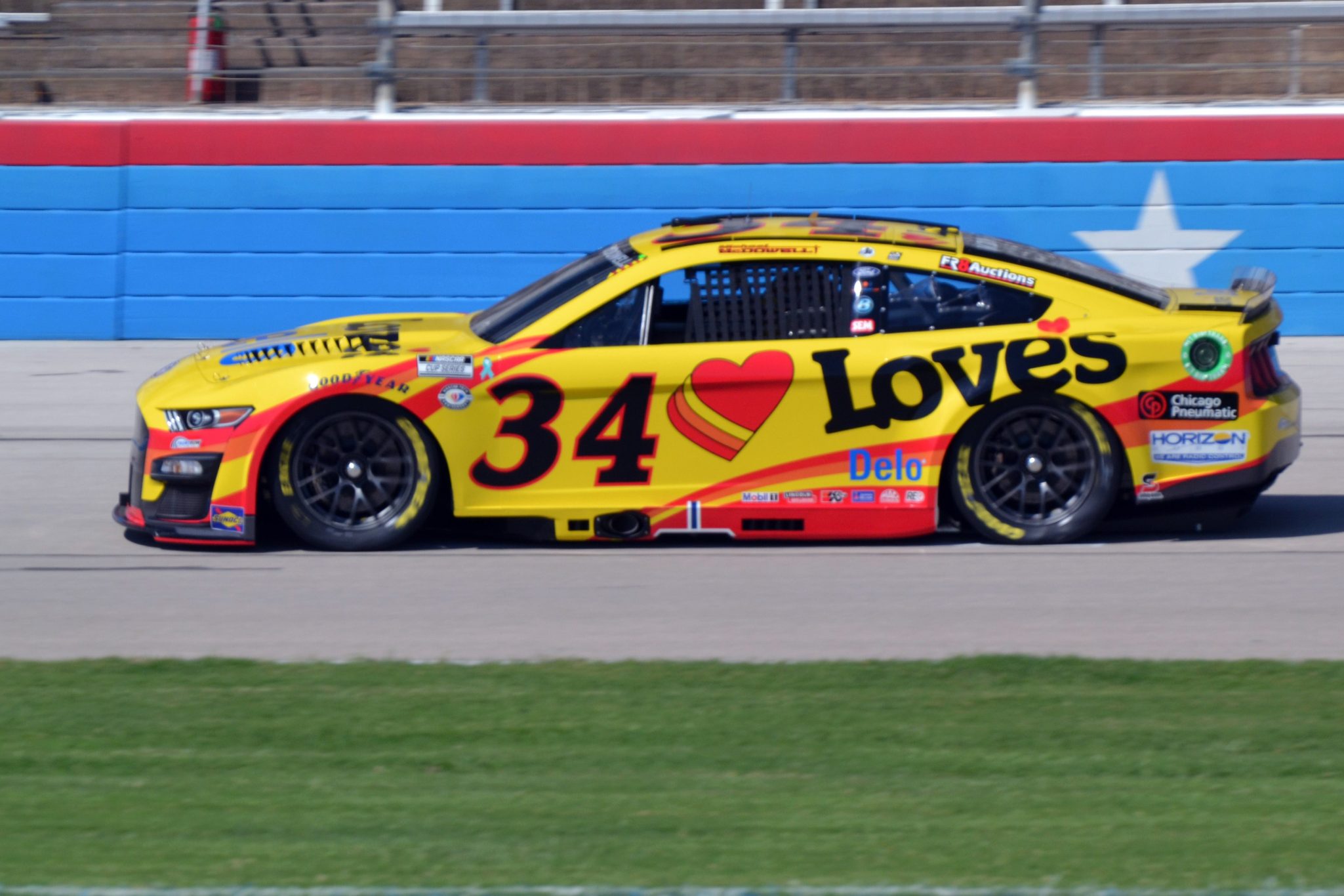 Front Row Motorsports purchases charter, will expand to 3 Cup teams ...