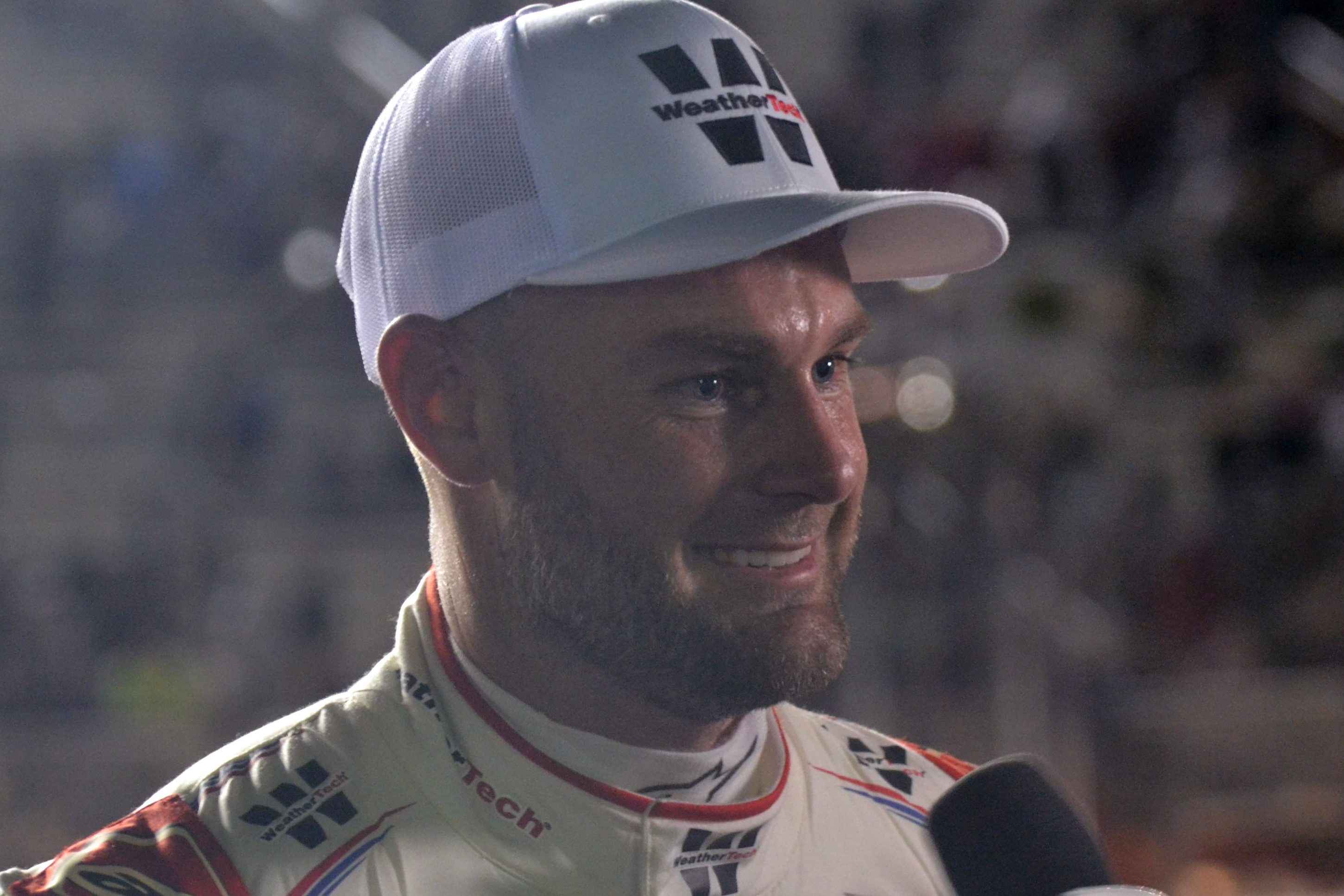 Shane van Gisbergen wins Sonoma after second duel with Austin Hill - The Racing Experts