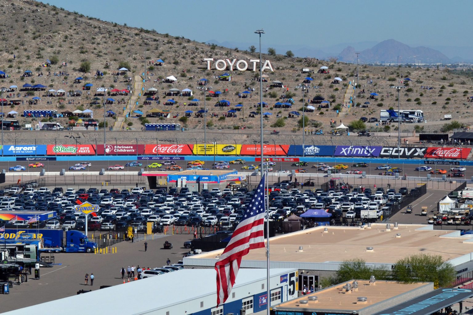 Larson snags 2025 NASCAR Cup Series championship from Hamlin - The ...